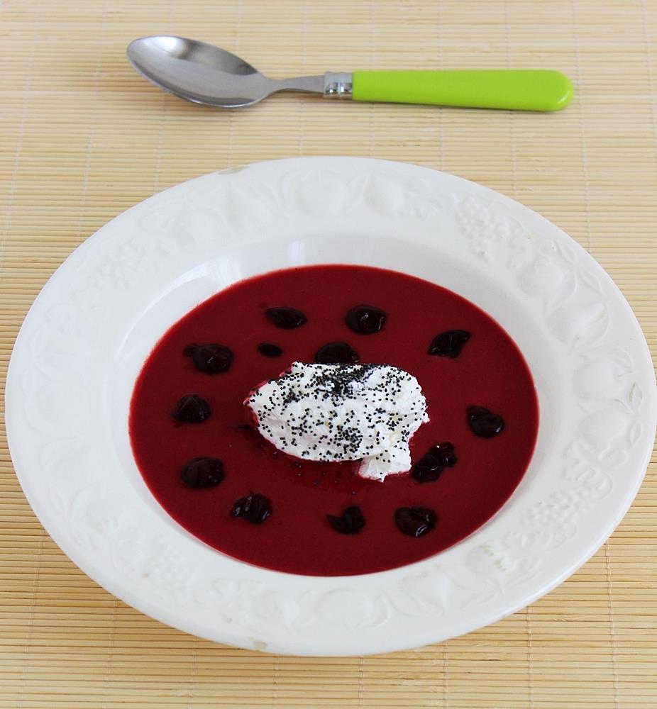 Hideg gyümölcsleves főzés nélkül, szezonális gyümölcsökkel - Kemény ...