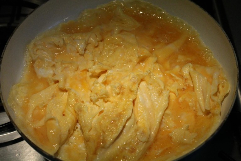 Rántotta recept, tojásrántotta készítése - Kemény Tojás receptek képekkel