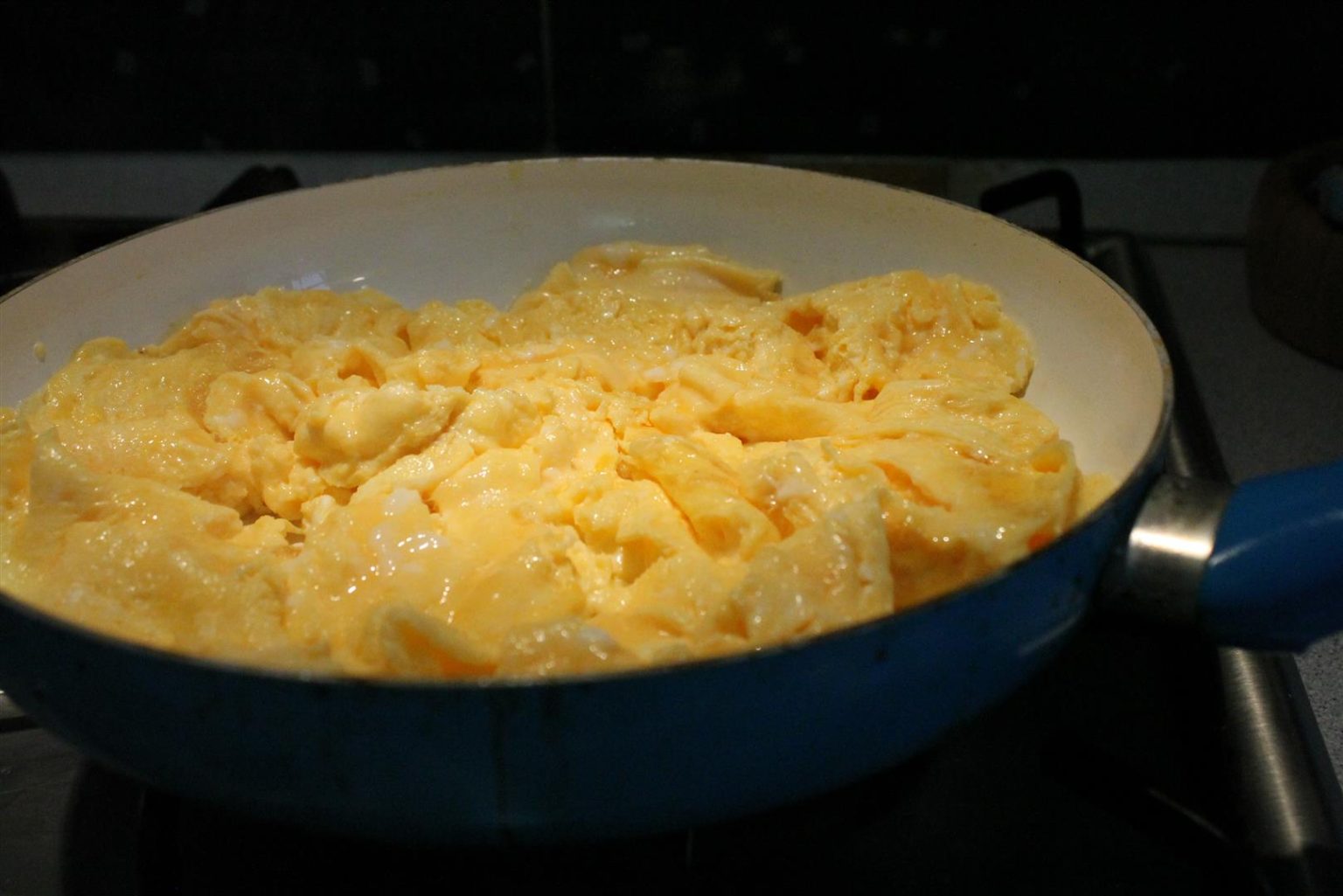 Rántotta recept, tojásrántotta készítése - Kemény Tojás receptek képekkel